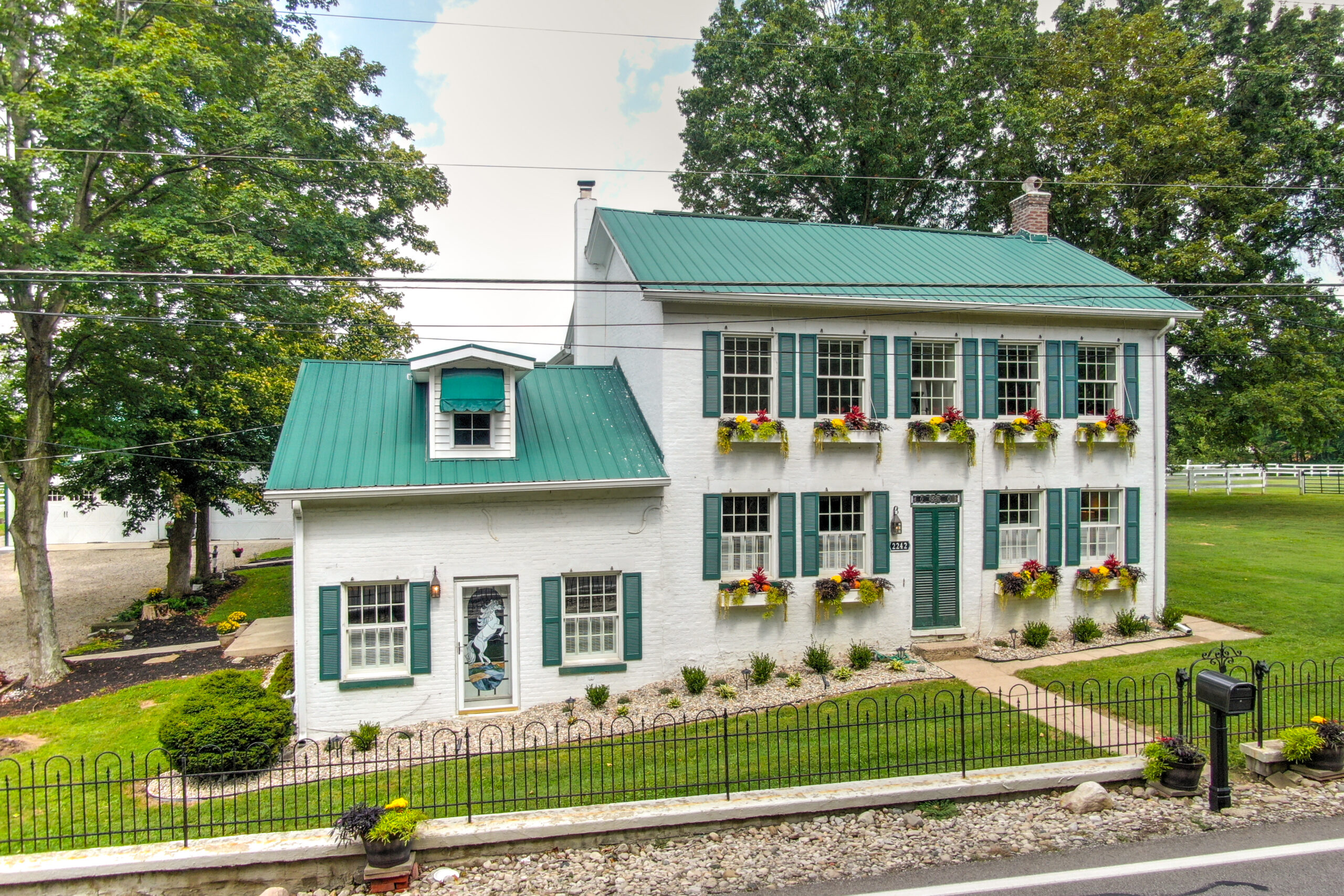 Stagecoach Farm - Drew & Ingrid Group
